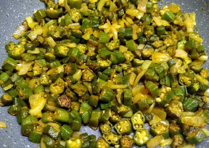 Bhindi ki sabzi Recipe by Shivangi Khetrapal - Cookpad
