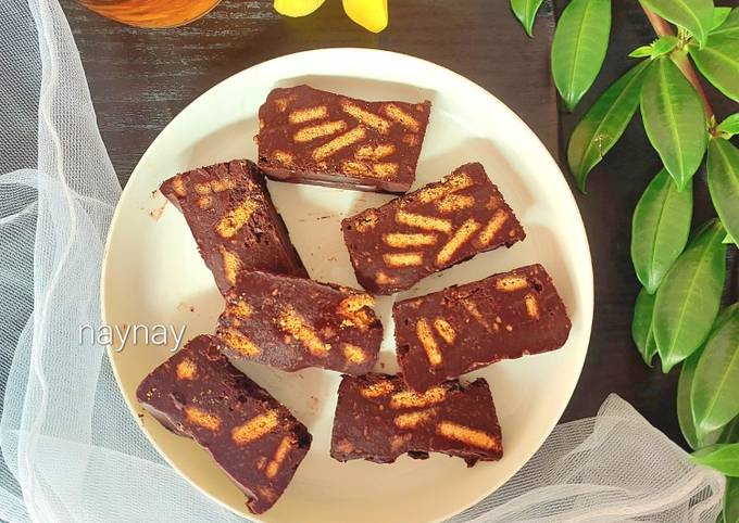 Resep Tinginys Lotus Biscoff Lithuanian Lazy Cake Oleh Naynay Cookpad