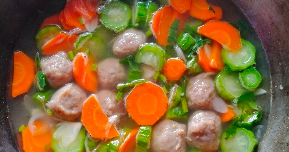 Resep Sop Oyong Wortel Bakso oleh Mita.W#MommyFayzel# - Cookpad