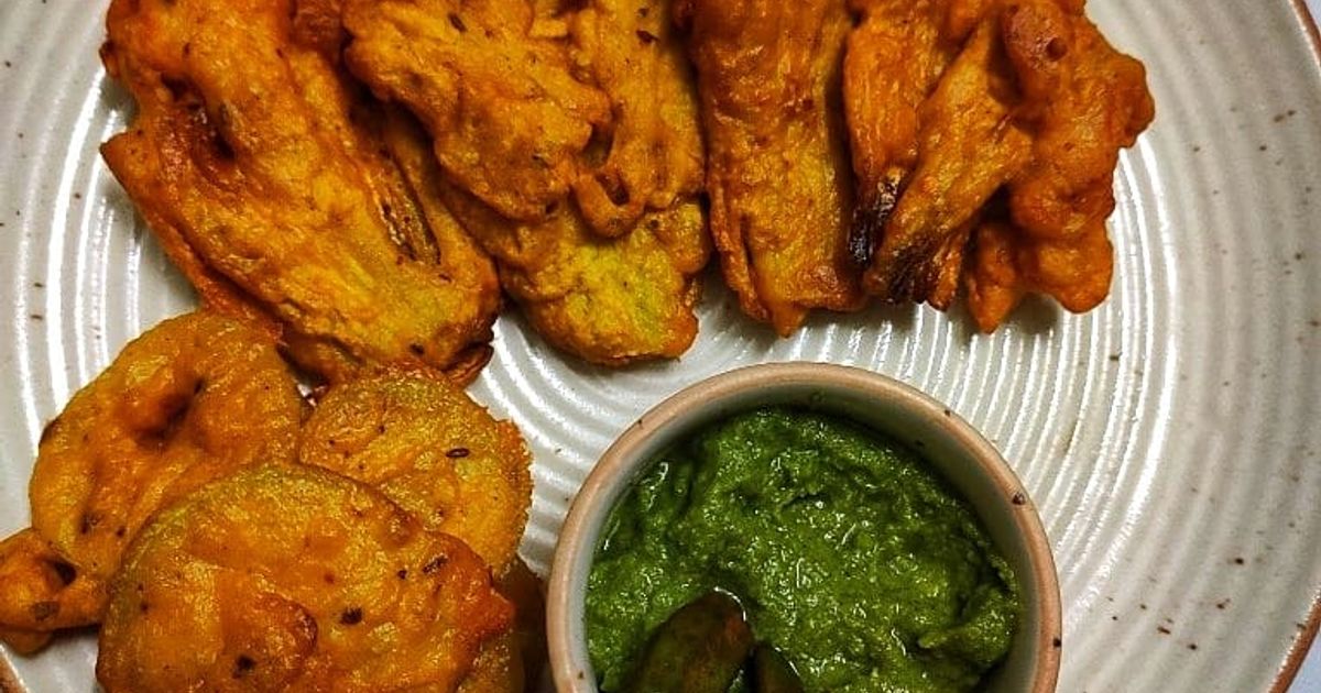 Pumpkin Flower Pakoda Recipe by Elakshi Santosh - Cookpad