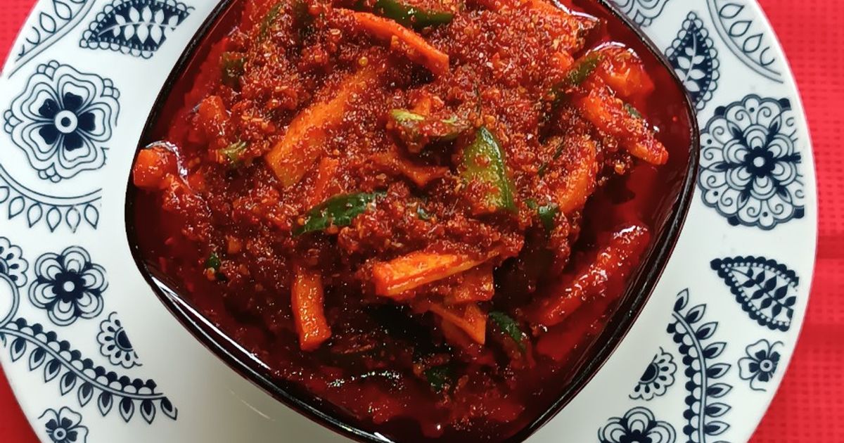 Carrot And Capsicum Instant Pickle Recipe by Sangita Vyas - Cookpad