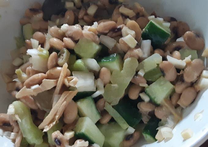 สูตร Easy Nutto Salad ยำนัตโตะสมุนไพร สูตรทานง่าย โดย Tunarap - Cookpad