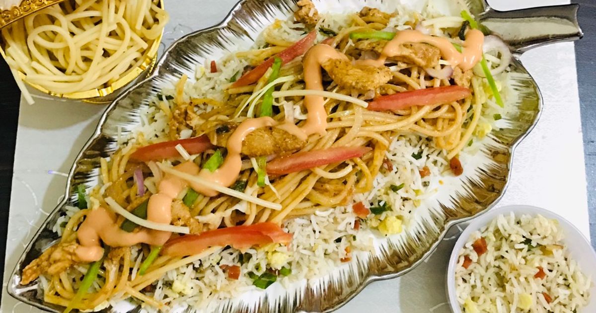 Leftovers Singaporian Egg Fried Rice Recipe by Meerab Rais - Cookpad