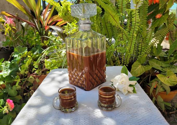 Licor dulce de leche Receta de Carolina Olivera G.- Cookpad