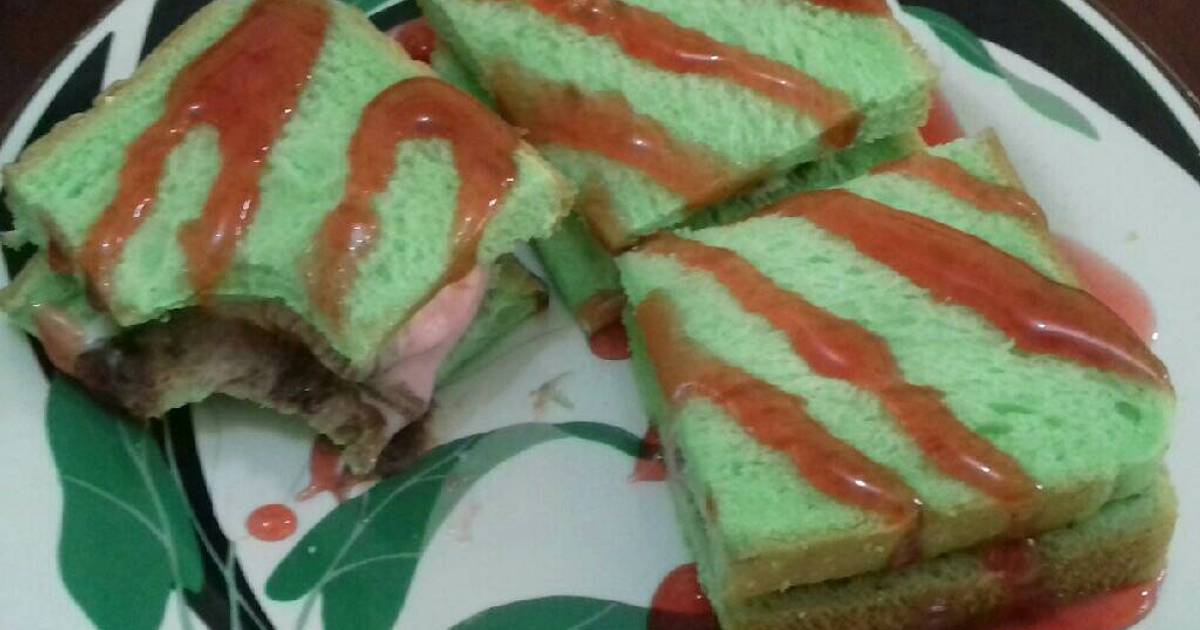 Resep Roti pandan ice cream oleh Lissy Art - Cookpad