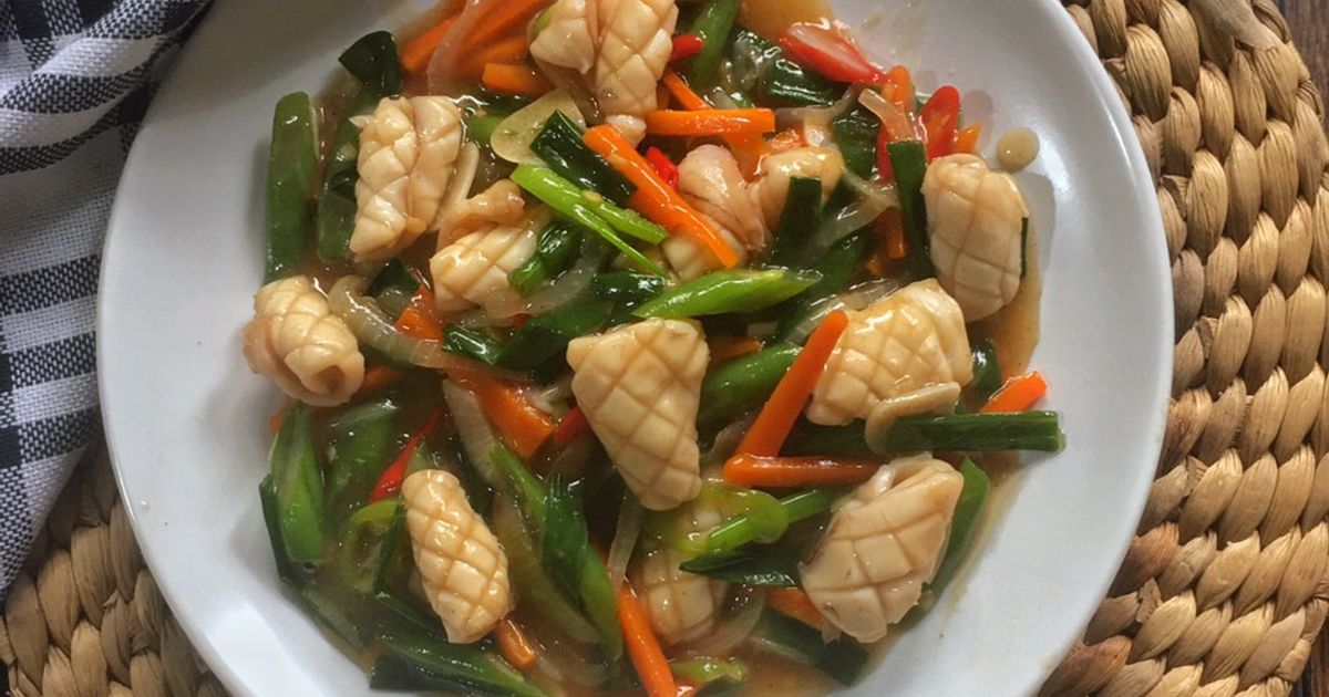 Resep Cumi Sayur Saos Tiram oleh Mami Jian - Cookpad