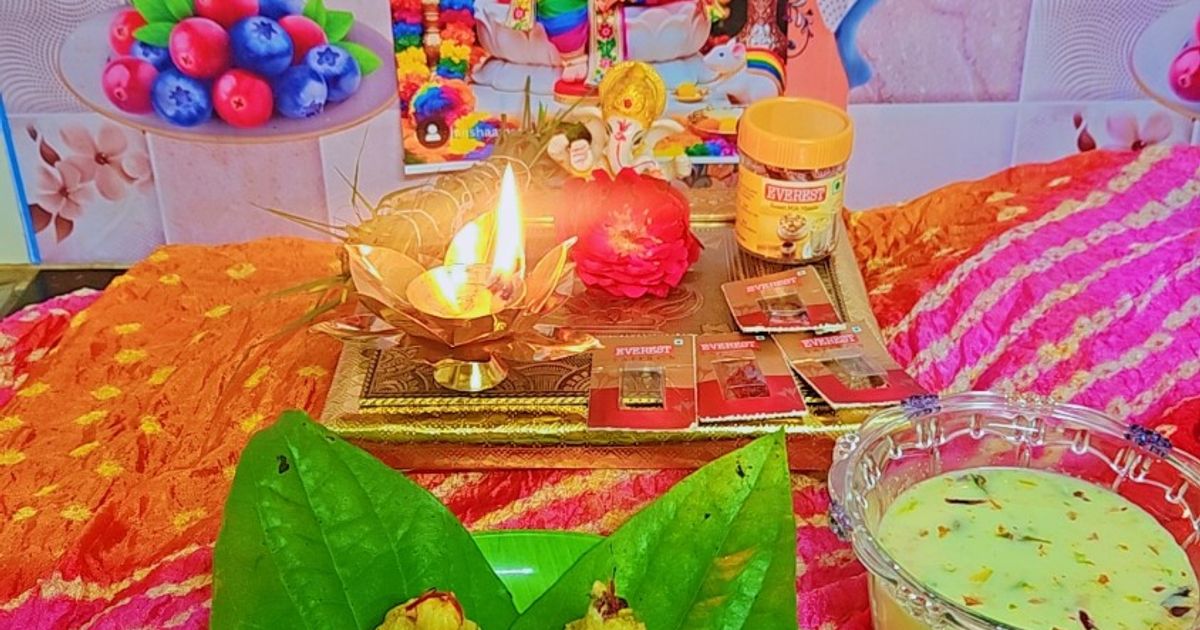 Instant Kesar Pista Modak Recipe by Shobha Rathod - Cookpad