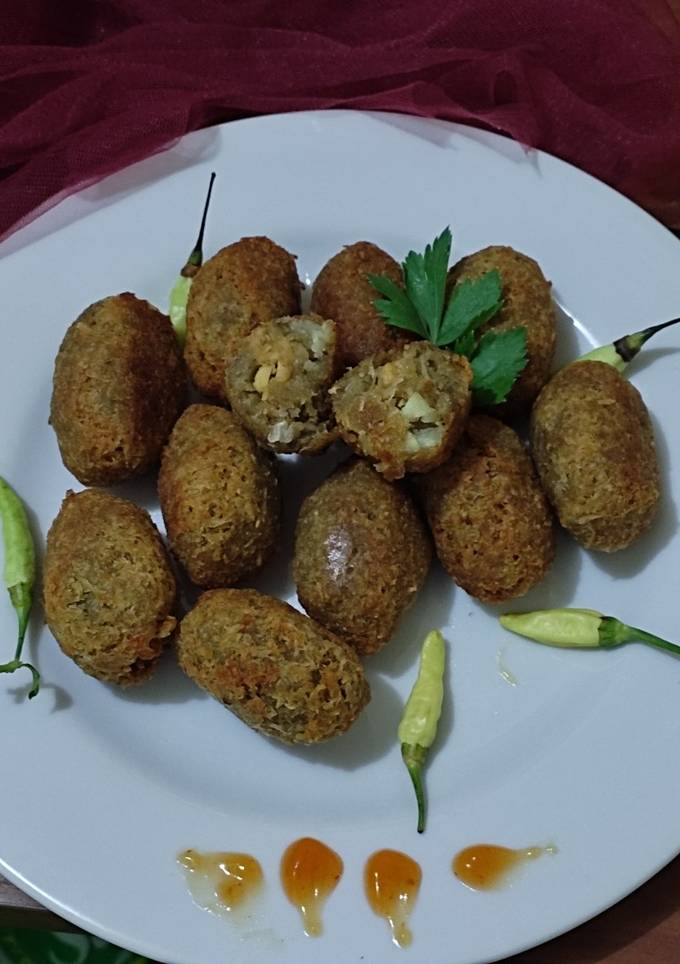 Resep Combro Ubi Kuning isi Tempe Pedas oleh lina NH - Cookpad