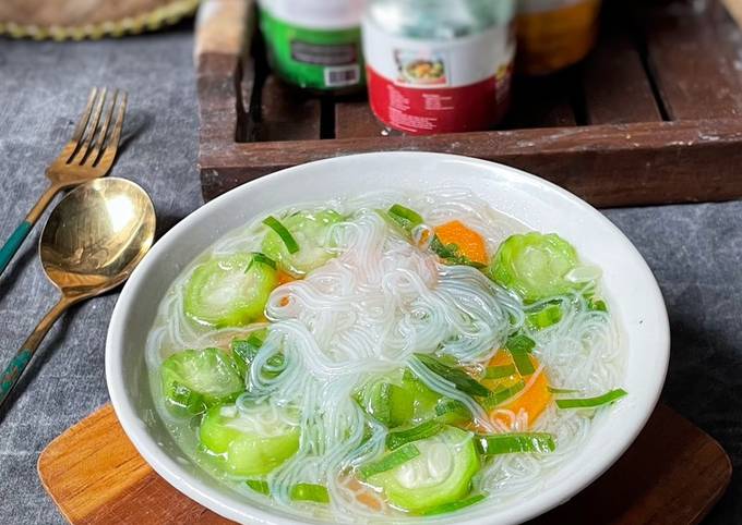 Resep Sup Oyong Bihun oleh anif agustina - Cookpad