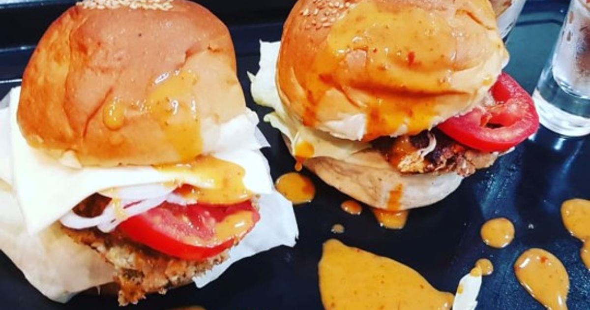 Veg Aloo Tikki Burger🍔🍔😋😍 Recipe by Nikita Sarraf Rita - Cookpad