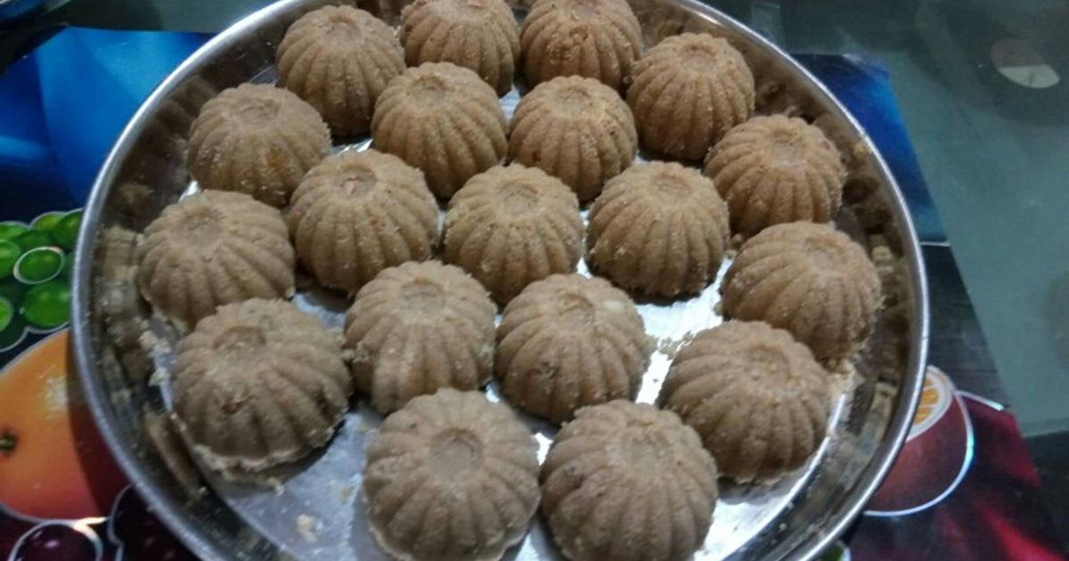 Churma Ladoo Recipe by Kavita Gandhi - Cookpad