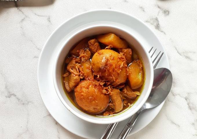 Resep Semur Telur Kentang oleh Wina Septiani - Cookpad
