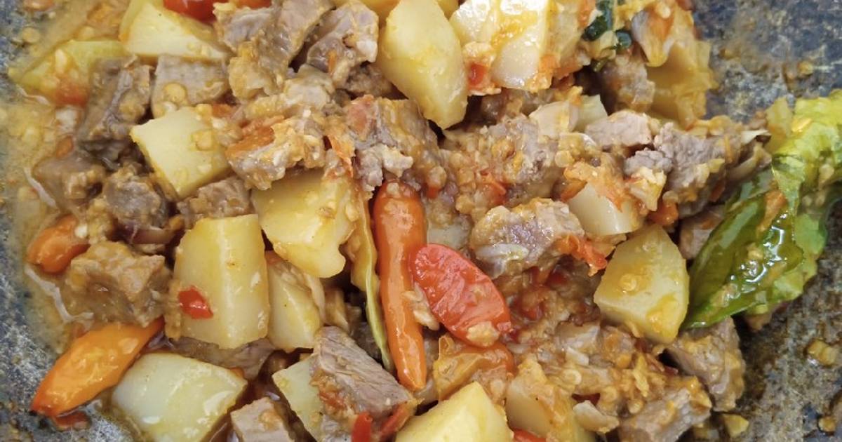 Resep Sambel Goreng Daging Kikil Kentang oleh rachma juwita - Cookpad