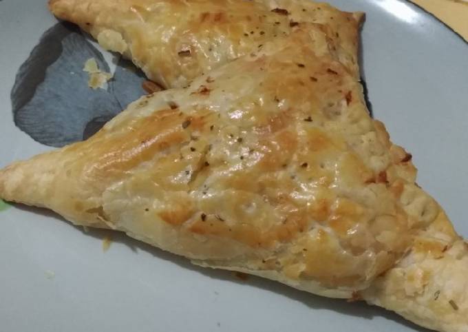 Resep Tuna Puff Pastry Oleh Corry Cookpad
