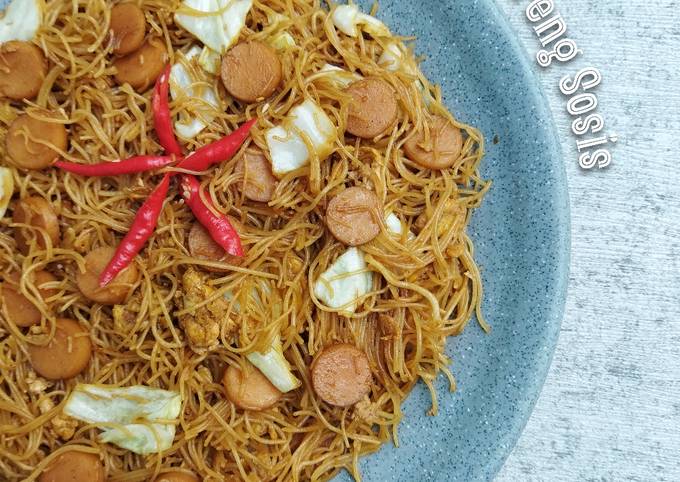 Resep Bihun Goreng Sosis Telur oleh Uci Mandasari - Cookpad