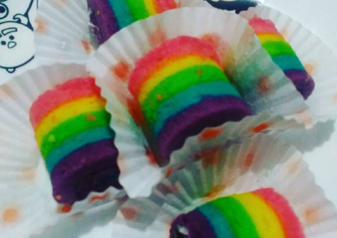 Resep Rainbow kukus gulung oleh Cicih Daniasri - Cookpad