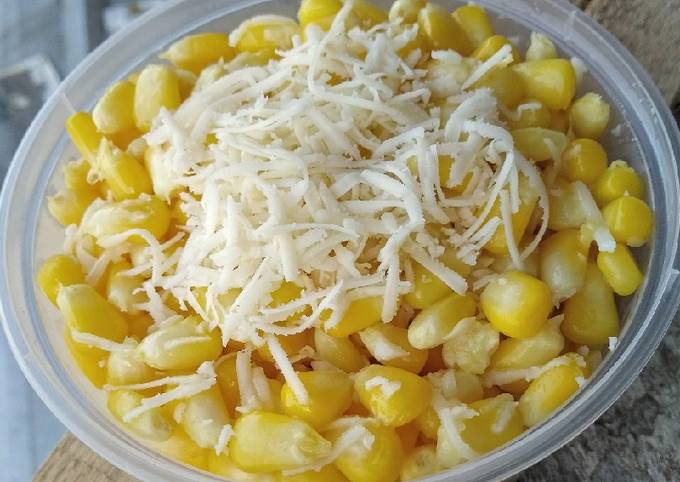 Resep Jasuke (Jagung Susu Keju) oleh Dea Wiwi - Cookpad