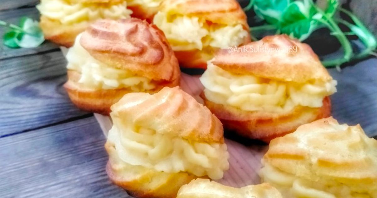 Resep Kue Soes Vla Salted Egg oleh Anik P@won Qulo - Cookpad