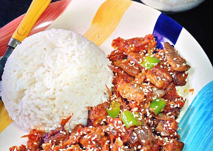 Fish 🐟 and Plantain Sauce with white rice Recipe by Karima Mohammed ...