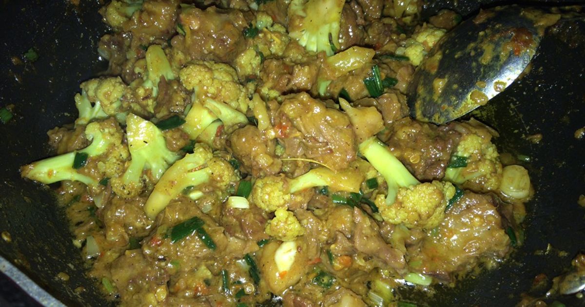 Resep Iga Sapi Bumbu Kuning oleh Eva Pangestika - Cookpad