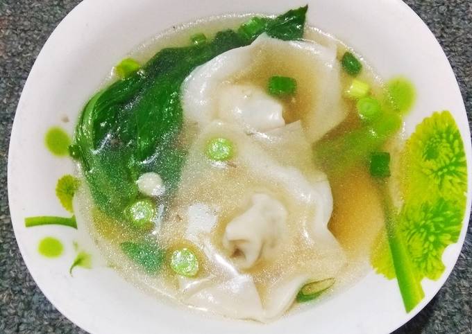 Resep Sup Pangsit Simple oleh Maudine - Cookpad