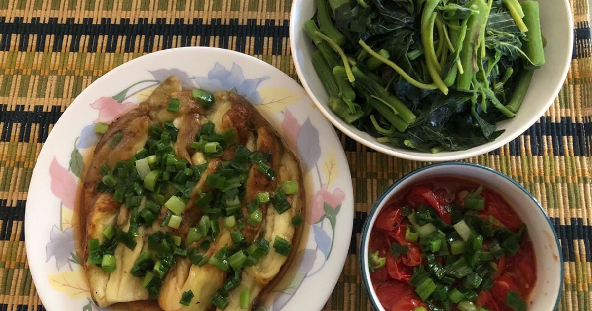 Boiled Amaranth Greens With Stewed Cherry Tomatoes And Eggplant With ...
