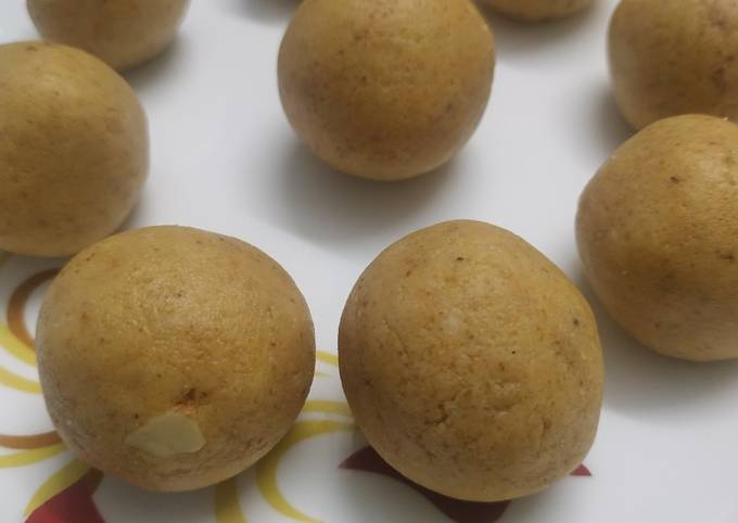 Moong dal ladoo Recipe by Madhuri's Kitchen - Cookpad