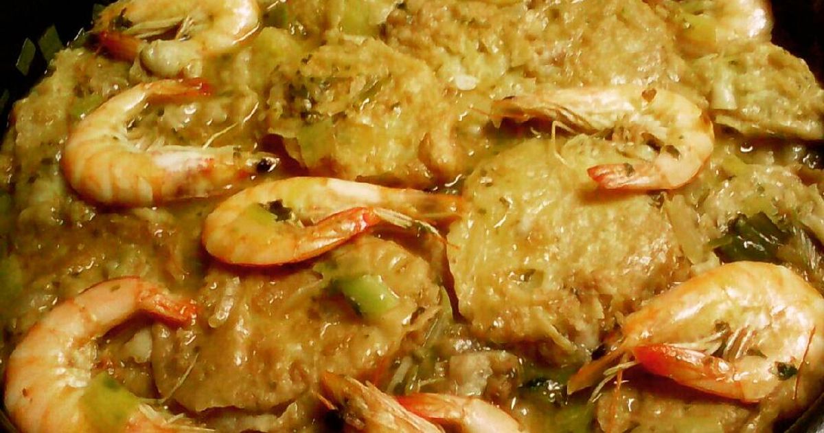 Patatas A La Importancia En Salsa Verde Con Langostinos Receta de Mayte ...