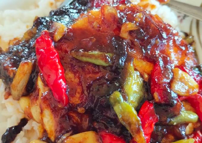 Resep Telur saos simple oleh yelda nns - Cookpad