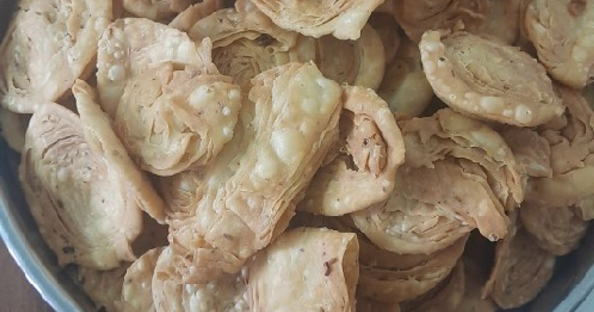 Crispy Varki Puri Recipe: Recipe by @Dipika Parmar - Cookpad