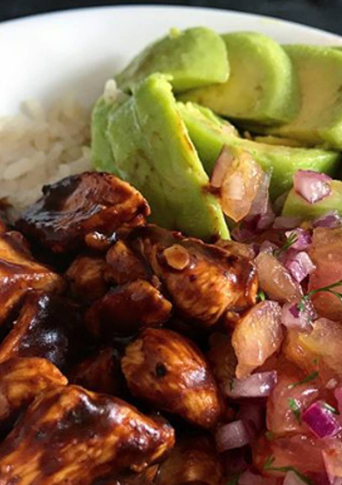 Bowl de pollo bbq Receta de Pau Montaño- Cookpad