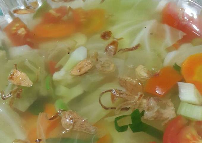 Resep Sop sayuran ala warteg oleh Alfira Maghfirah - Cookpad