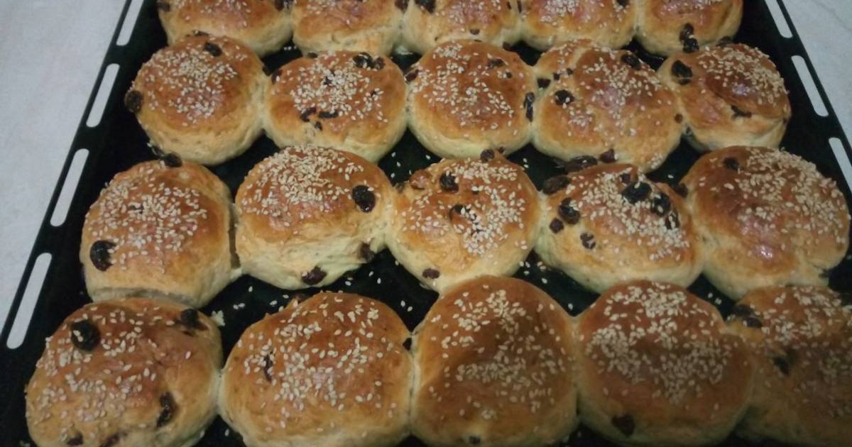 Fruit buns Recipe by Mercy murimi - Cookpad