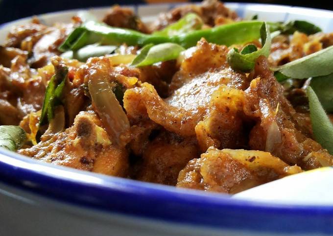 Chicken Dry Fry Recipe by Jyoti Chandran Devaraj - Cookpad