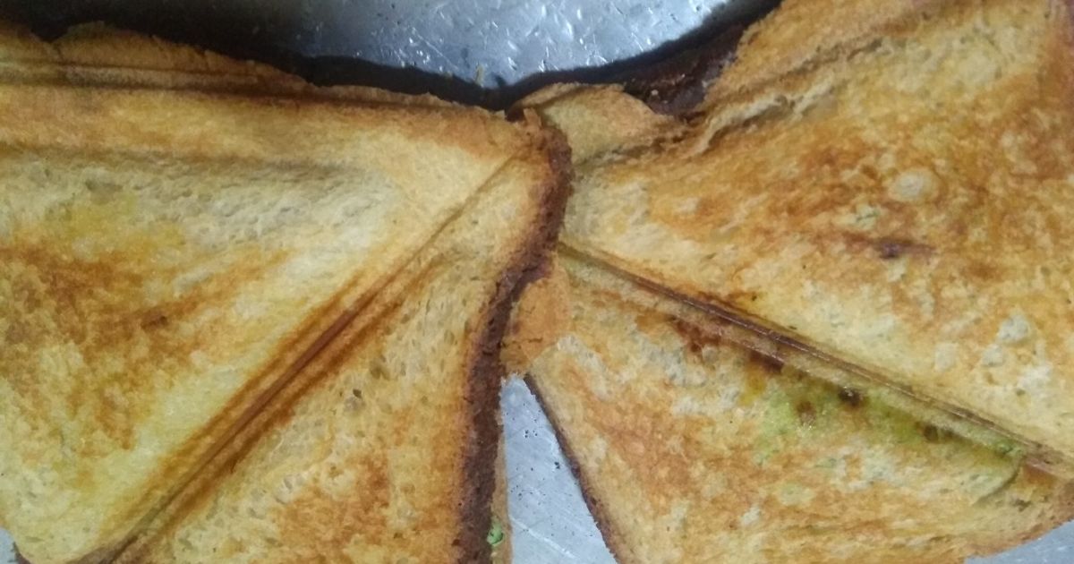 Paneer Coriander Toast Recipe by Mohua ghosh - Cookpad