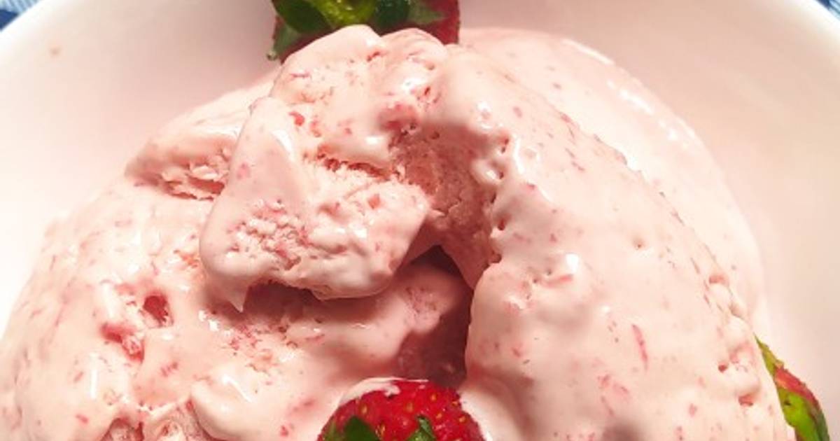 Resep Ice cream stoberi 🍓 homemade oleh Citra Amalia - Cookpad