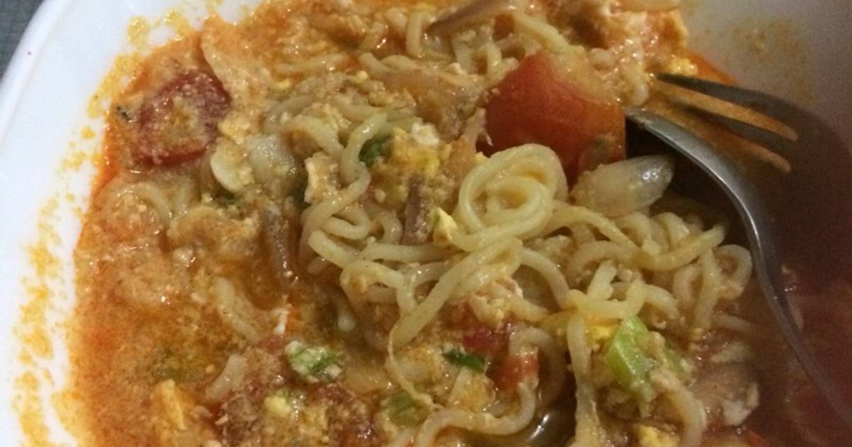 Resep Mie Rebus Pedas oleh Kartikha SR - Cookpad