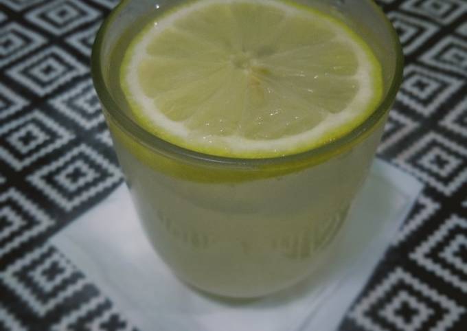Resep Es Serai Lemon oleh Riris Hadi - Cookpad