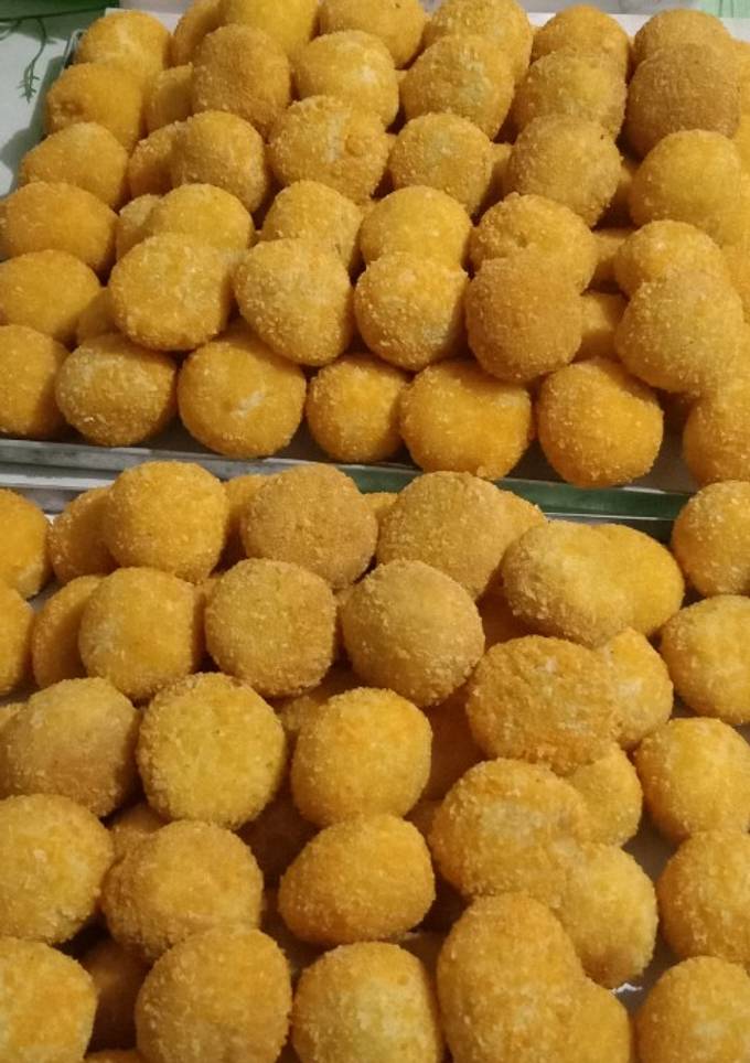 Resep Roti goreng isi rougut ayam sayur oleh Ratna - Cookpad