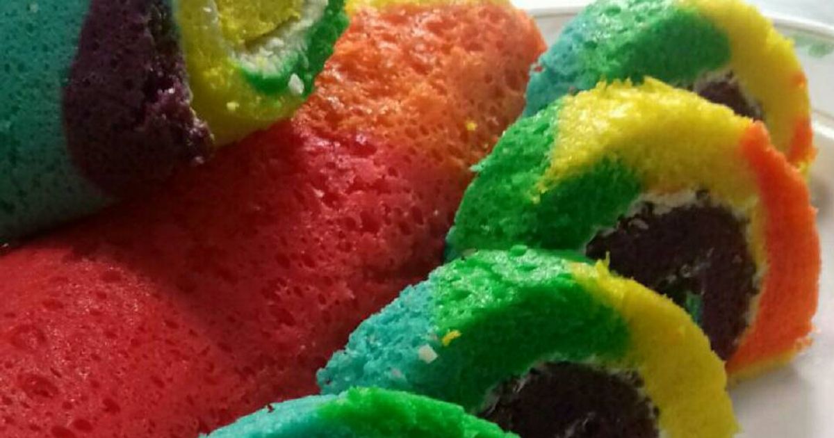 Resep Rainbow Roll Cake oleh Dapoer Mbak Yu - Cookpad