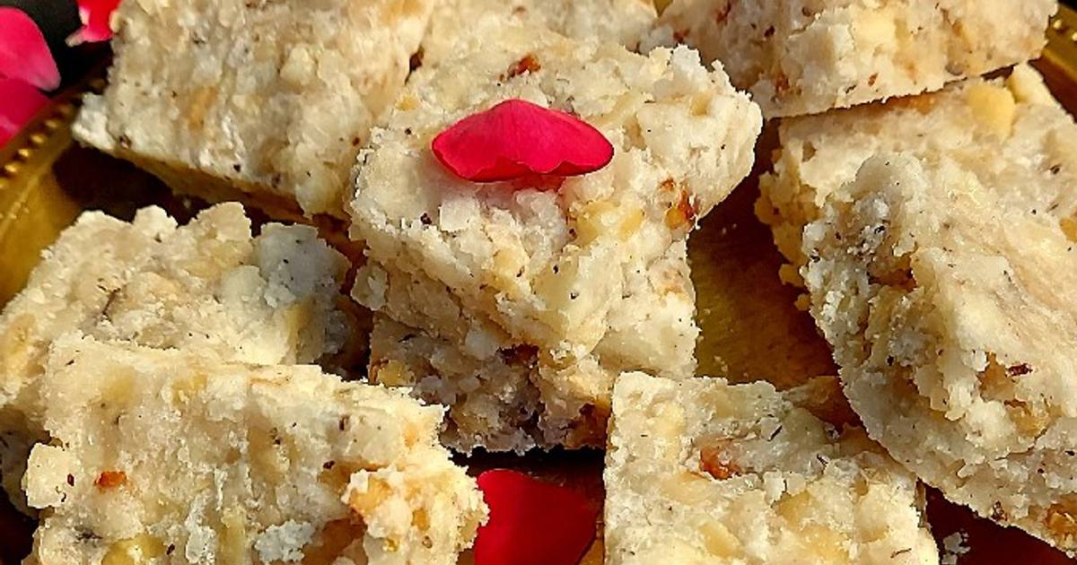 Makhana Dry Fruit Burfi (Paag) Recipe by Renu Pushpendra Tyagi - Cookpad