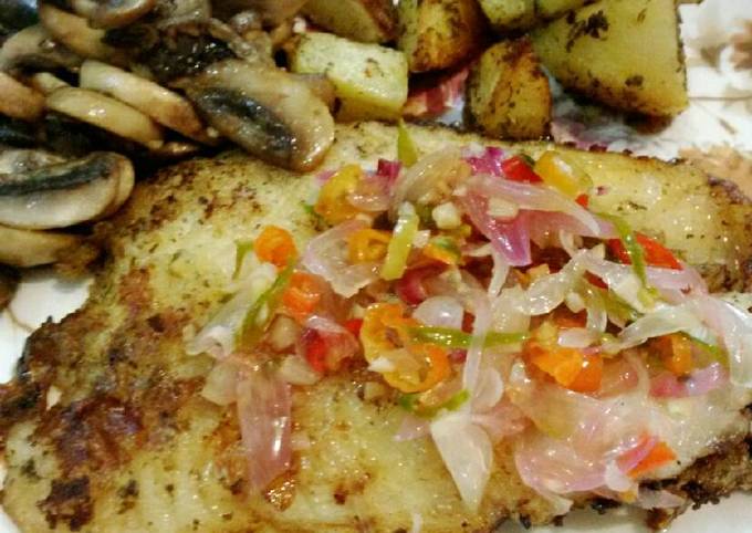 Resep Pan fried dory with sambal matah oleh Kimmy's Kitchen - Cookpad