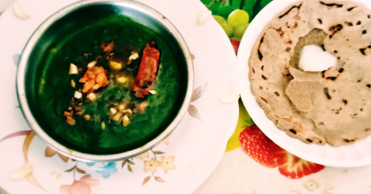 Dhaba Style Tasty Unique Lasooni Palak Recipe by Ramaben Joshi - Cookpad