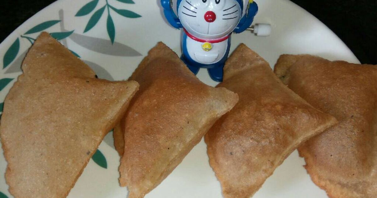 Samosa Shaped Khasta Kachoriya Recipe by Srivastava Neha - Cookpad