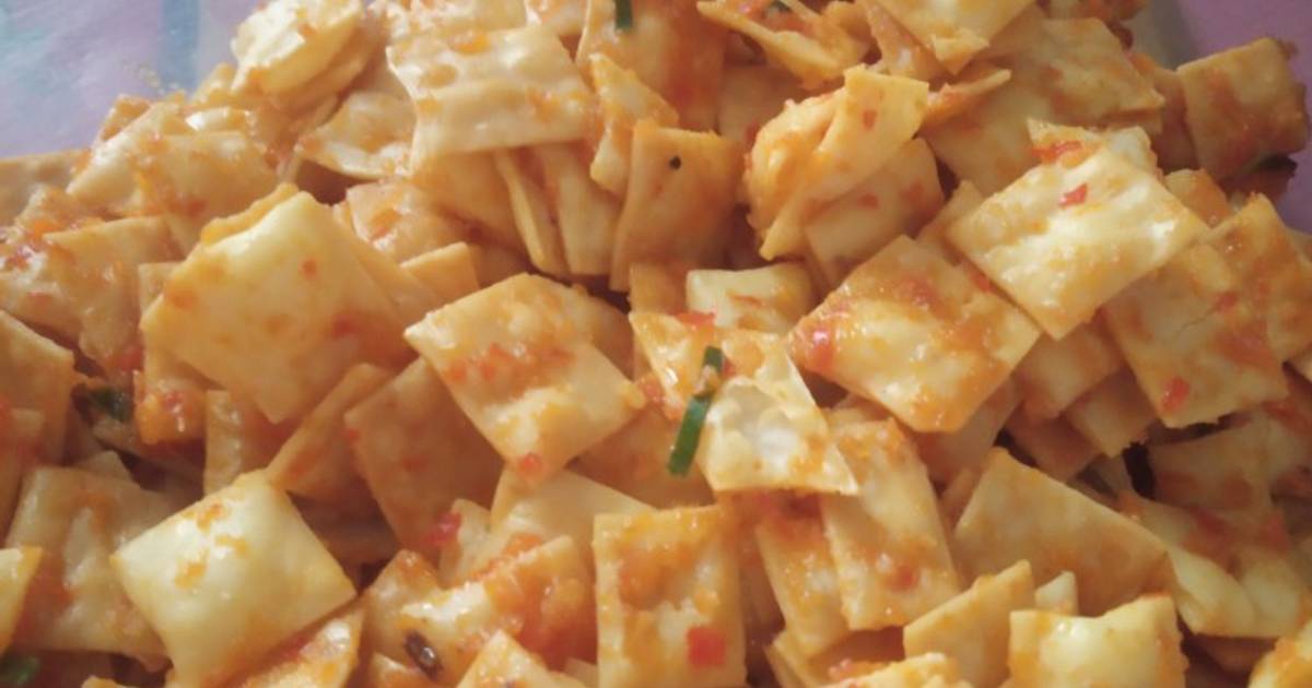 Resep Balado kulit pangsit oleh Desi Shafiyyah Abrisam - Cookpad