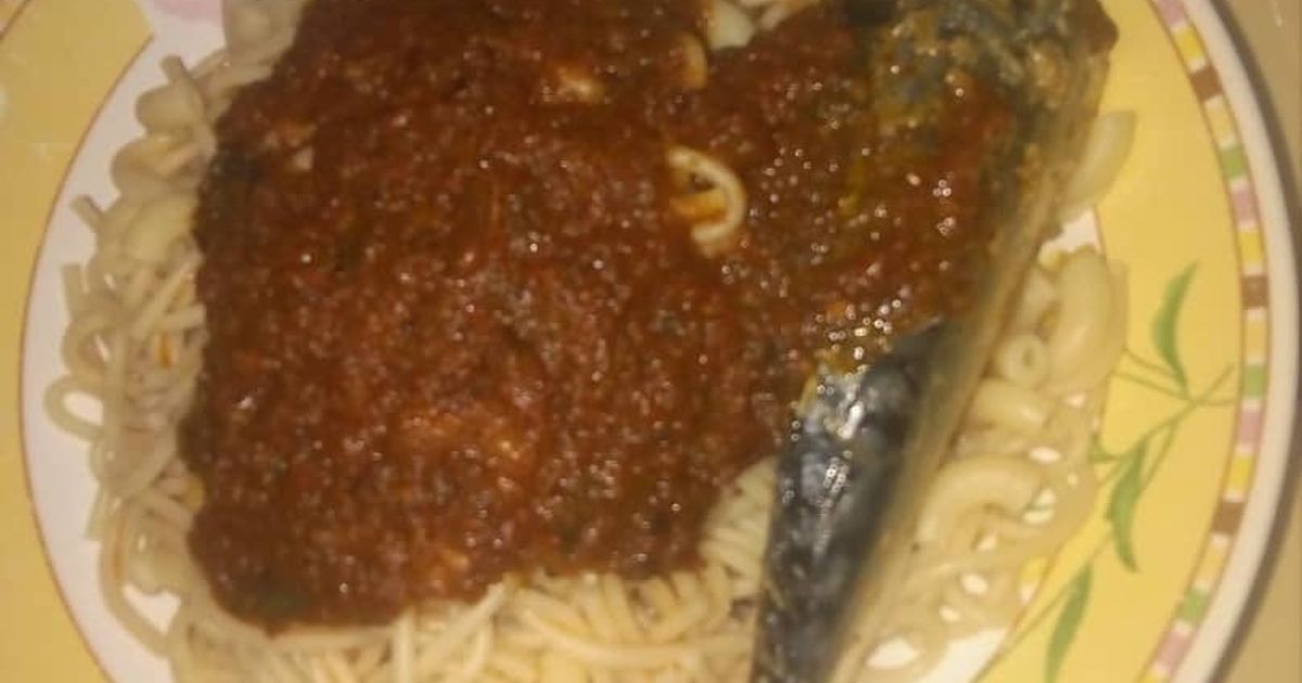 Spaghetti And Fish Stew Recipe by Esther's Menu ABM79 - Cookpad
