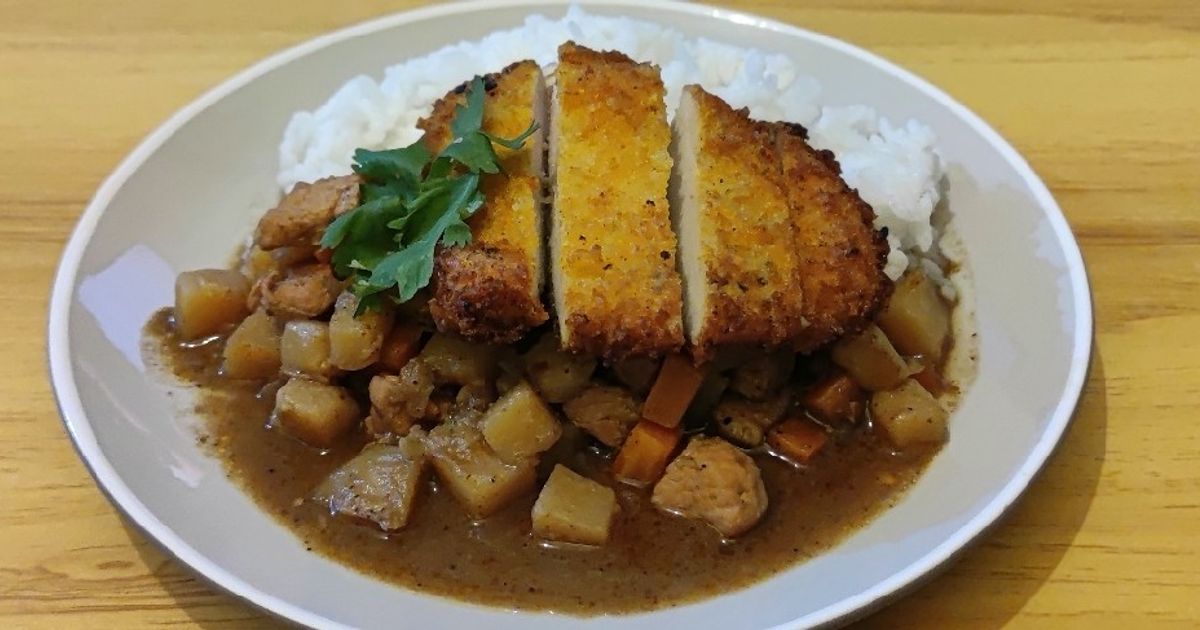 Resep Japanese Curry (Kari Jepang) 🍛 oleh Rizka's Kitchen 🍳🥘🍰 - Cookpad