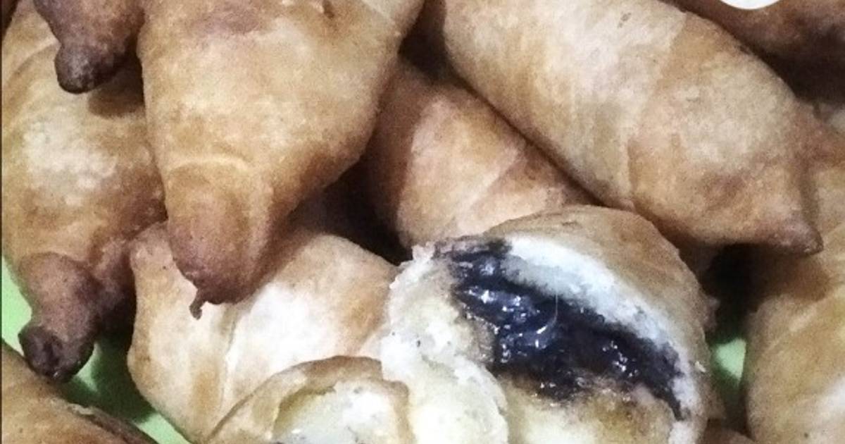 Resep 27. Molen tape coklat oleh KoTiMe - Cookpad