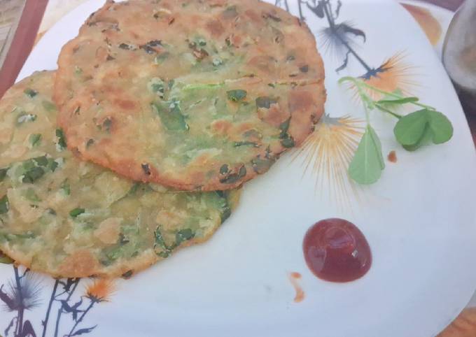 Methi khasta poori Recipe by Sushma Sachin Sharma - Cookpad