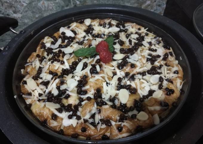 Resep Puding Roti Choco chips oleh Devi dr - Cookpad